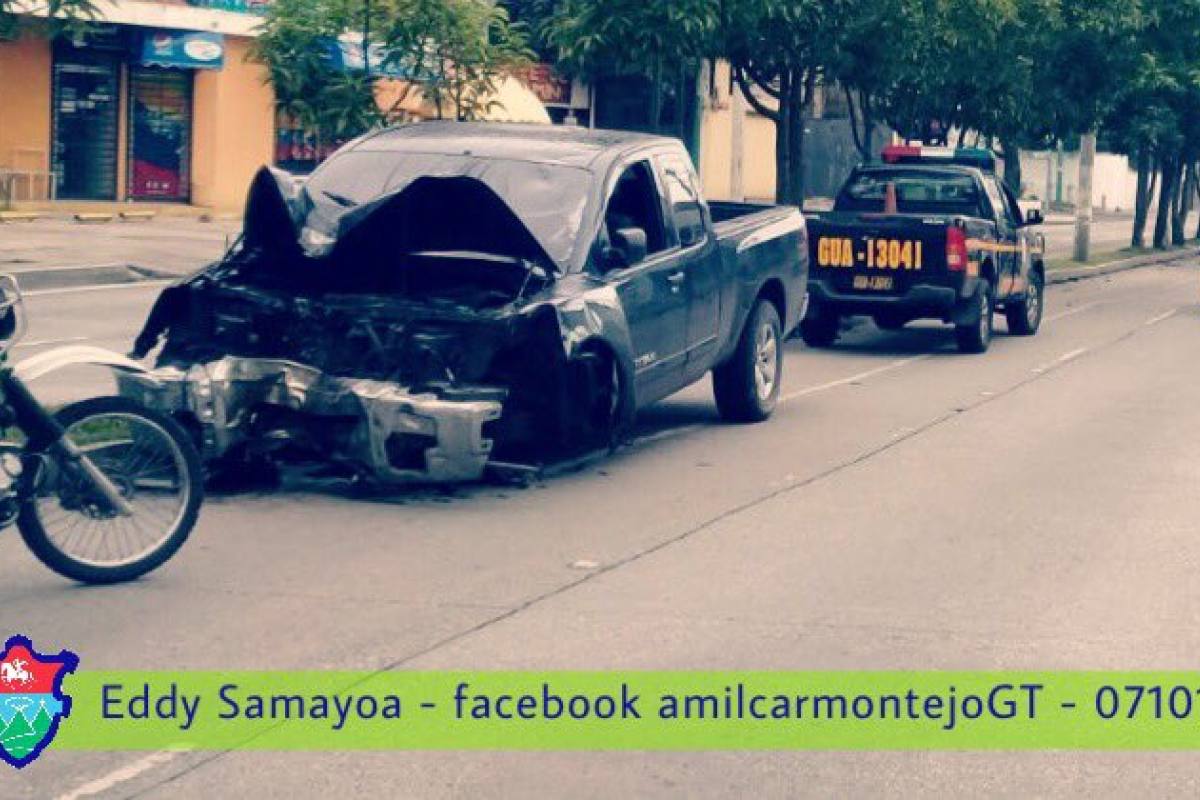 Conductor En Aparente Estado De Ebriedad Choca Contra Tres árboles