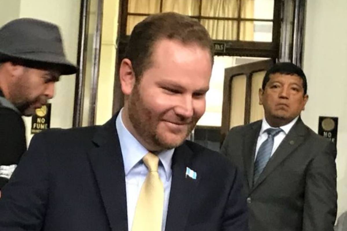 Álvaro Arzú Escobar es electo presidente del Congreso 2018-2019