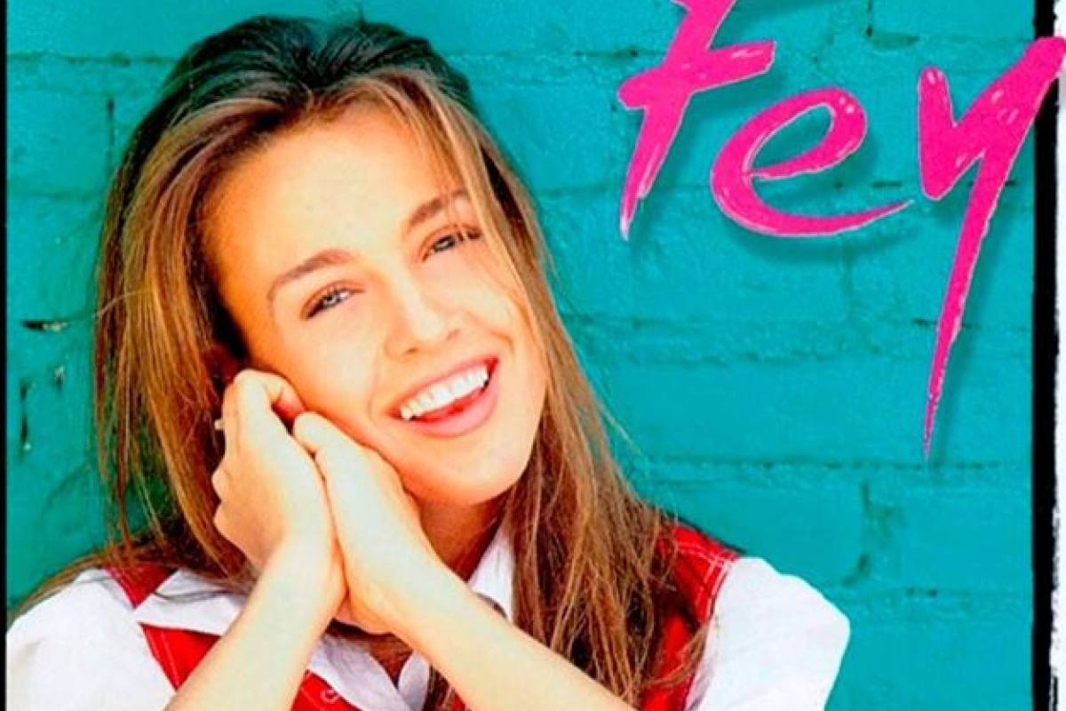 Revelan por qué Fey se quitó la edad cuando lanzó "Media naranja"