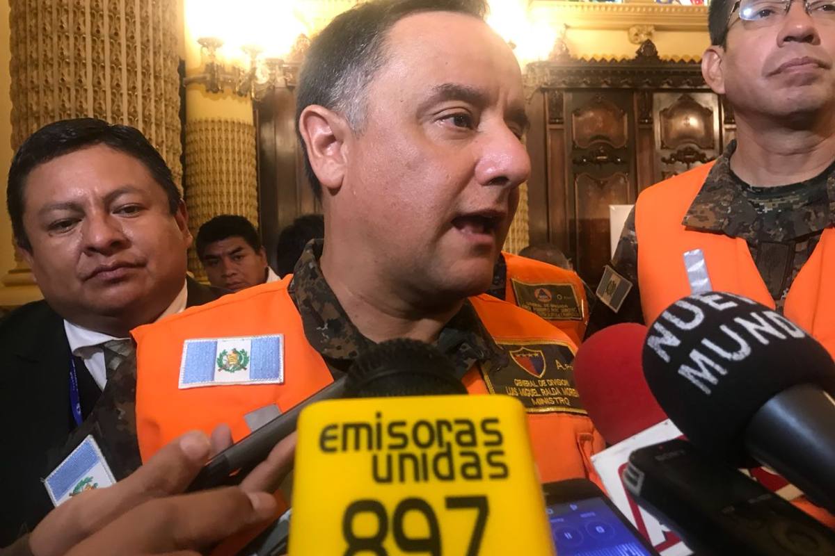 Defensa desconoce si hay orden de captura contra el general Erick ...