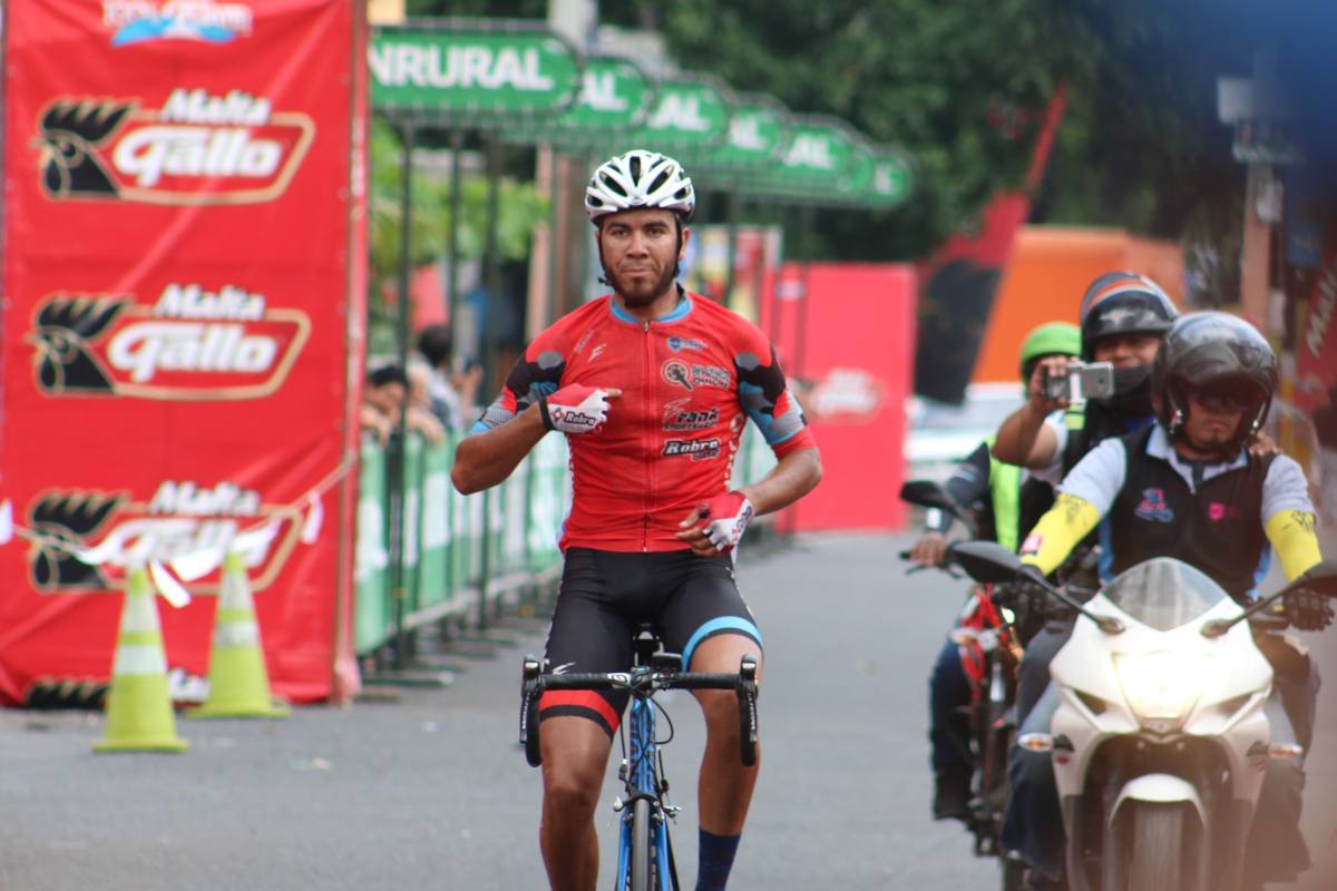 Bryan Ríos fue el vencedor en el Gran Premio UCI