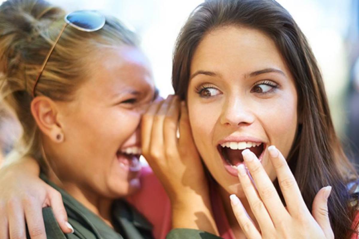 Estudio confirma que el chisme es bueno para la salud mental...