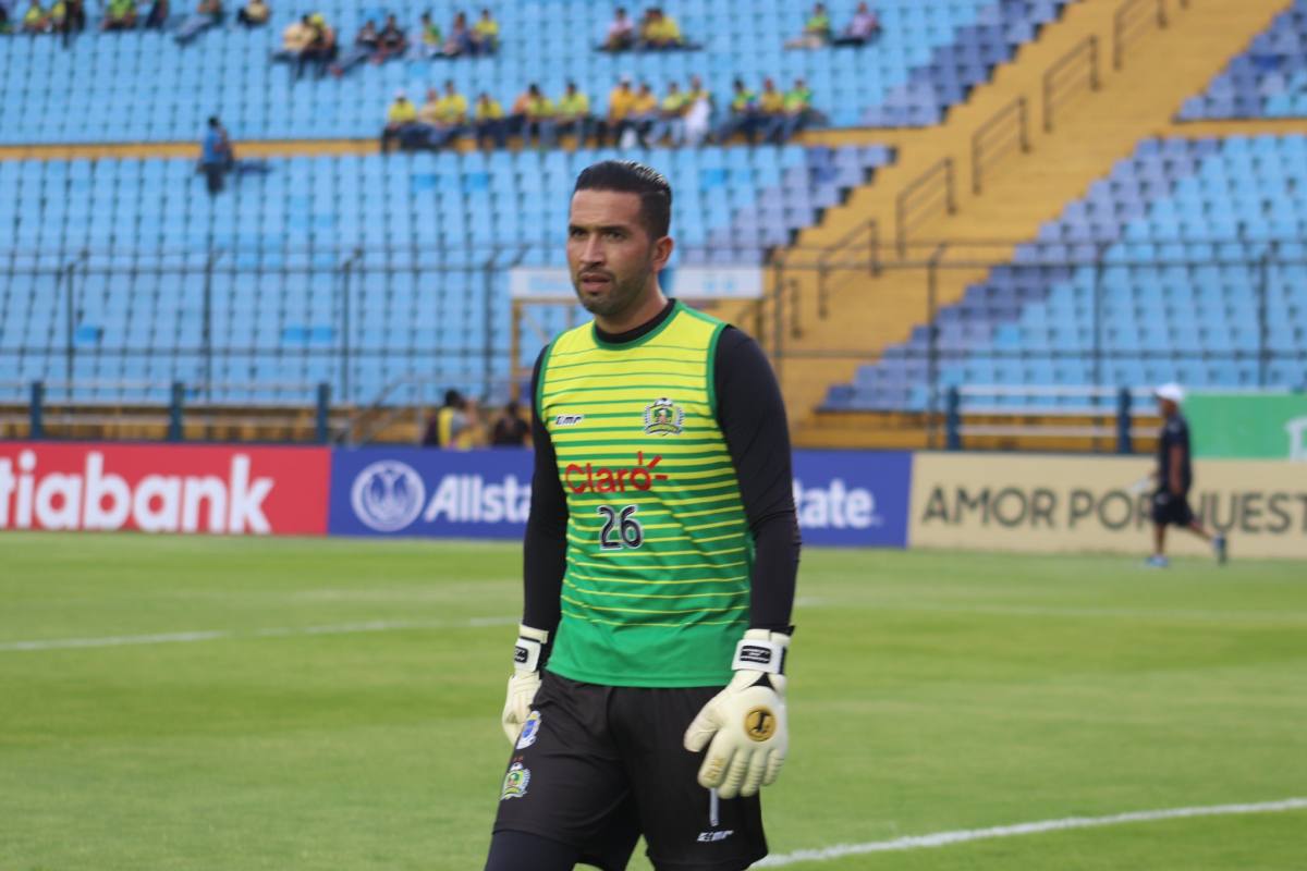 Adrián De Lemos, arquero menos vencido del Torneo Apertura 2019
