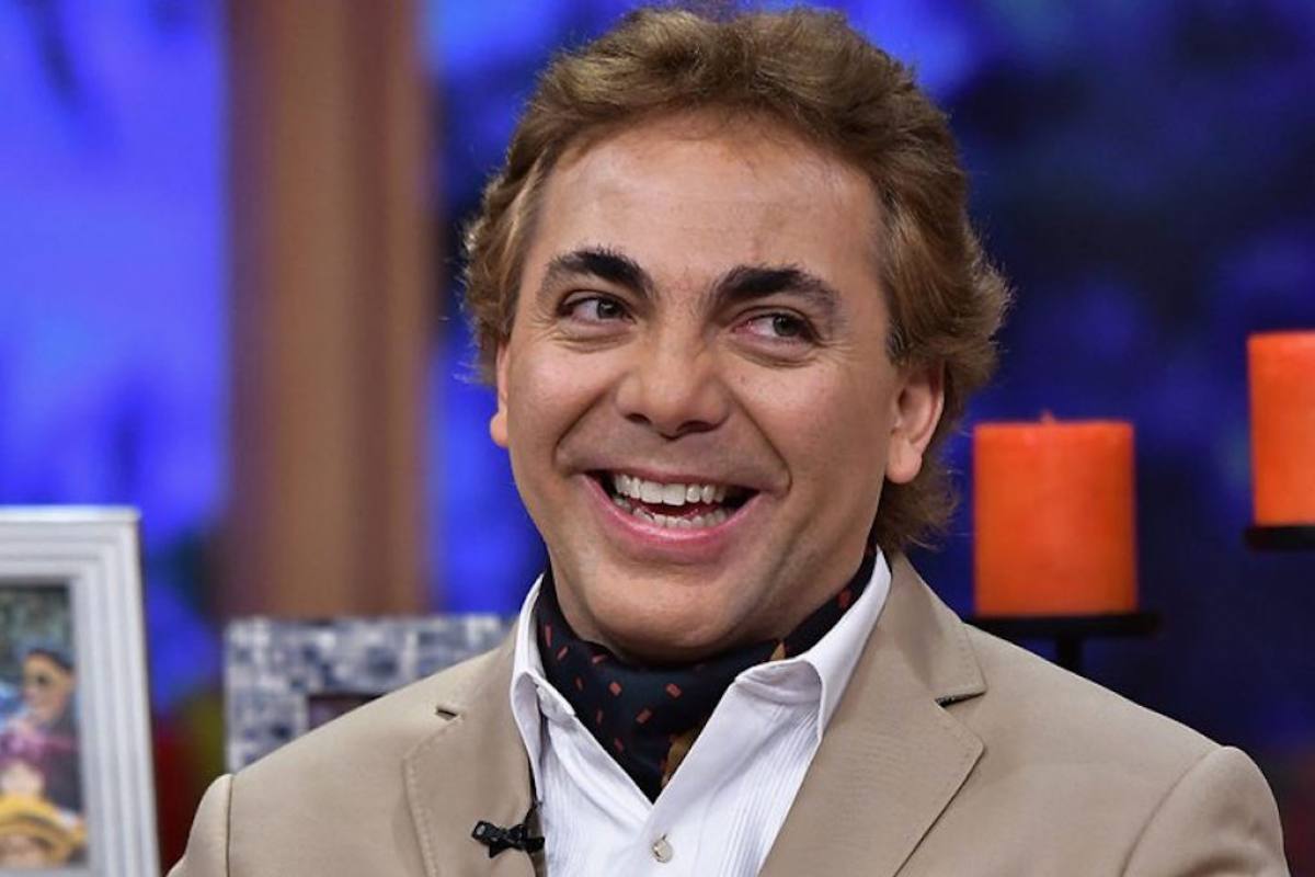 Duras críticas a Cristian Castro por excederse en el uso de filtros