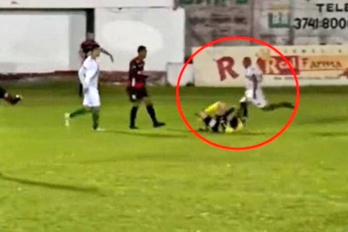 Árbitro Rodrigo Crivellaro es agredido por el futbolista William Ribeiro