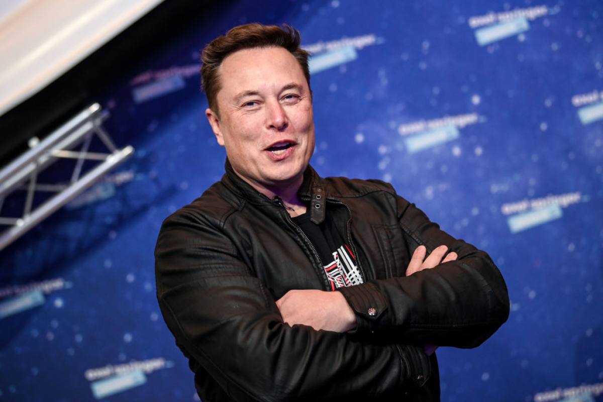 Elon Musk presenta plataforma de streaming gratuita