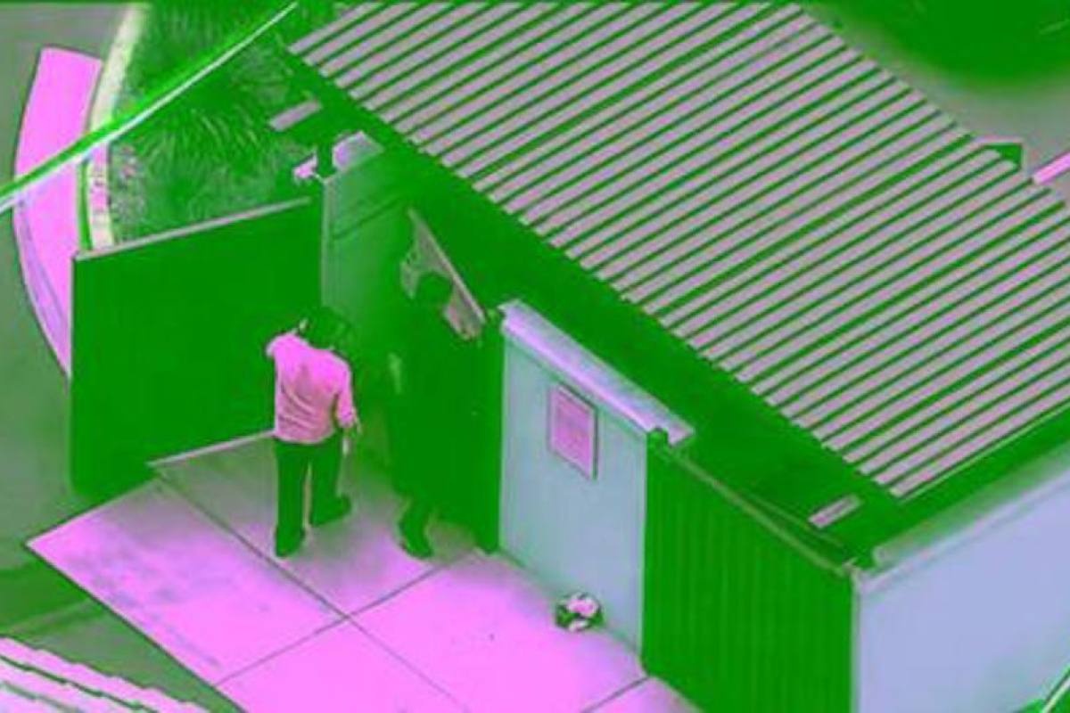 Hombre mata y desmembra a su madre, luego lanza restos a basurero