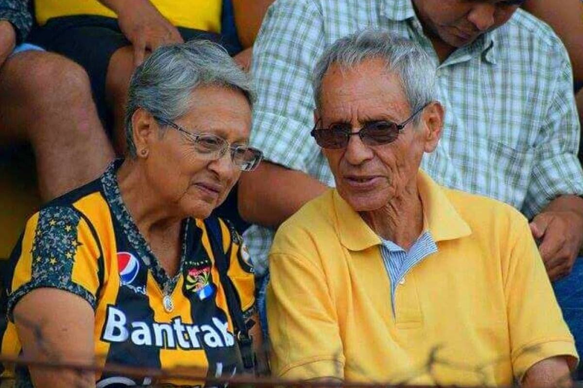 Jorge Roldán: Equipos se pronuncian por muerte del "Grillo"