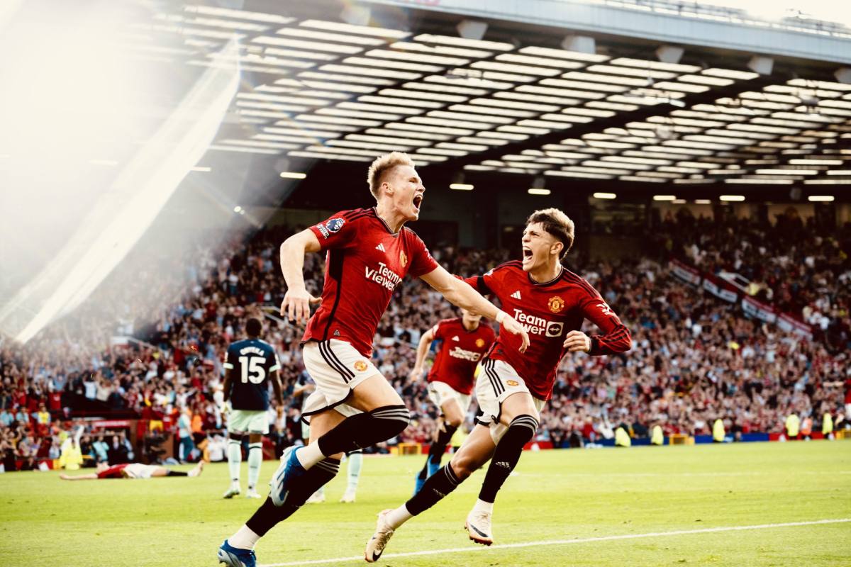 Manchester United vuelve a la senda del triunfo gracias a McTominay