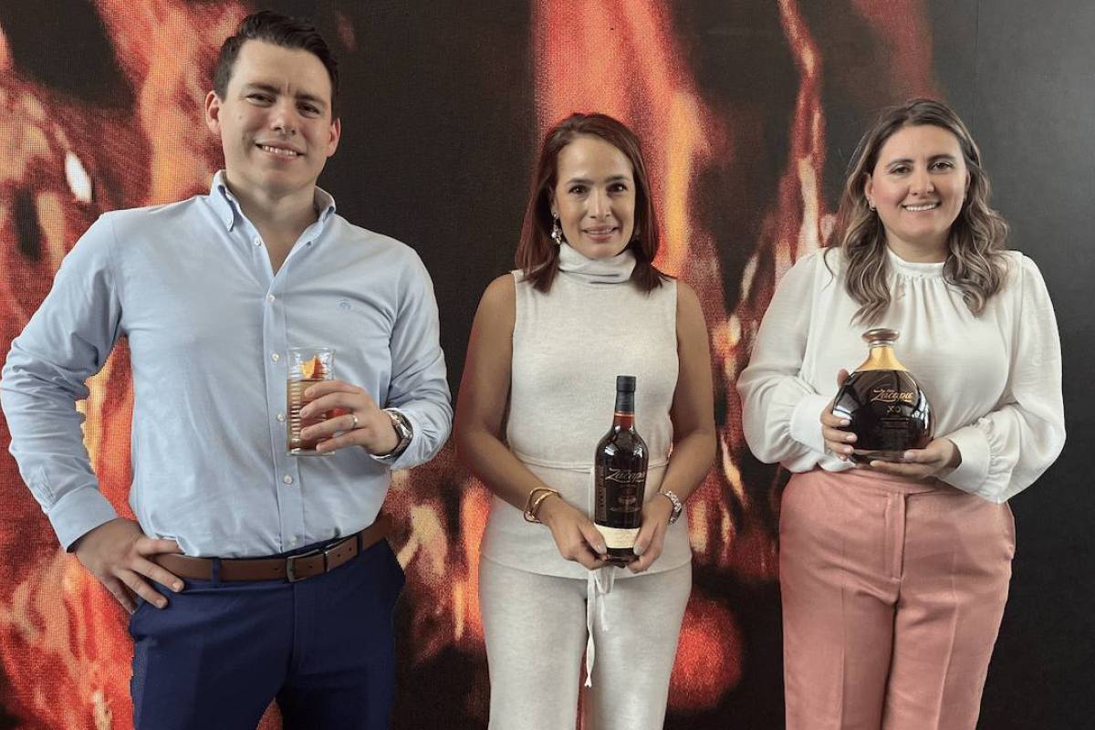 Ron Zacapa lanza campaña global Lips To Soul marzo 2024