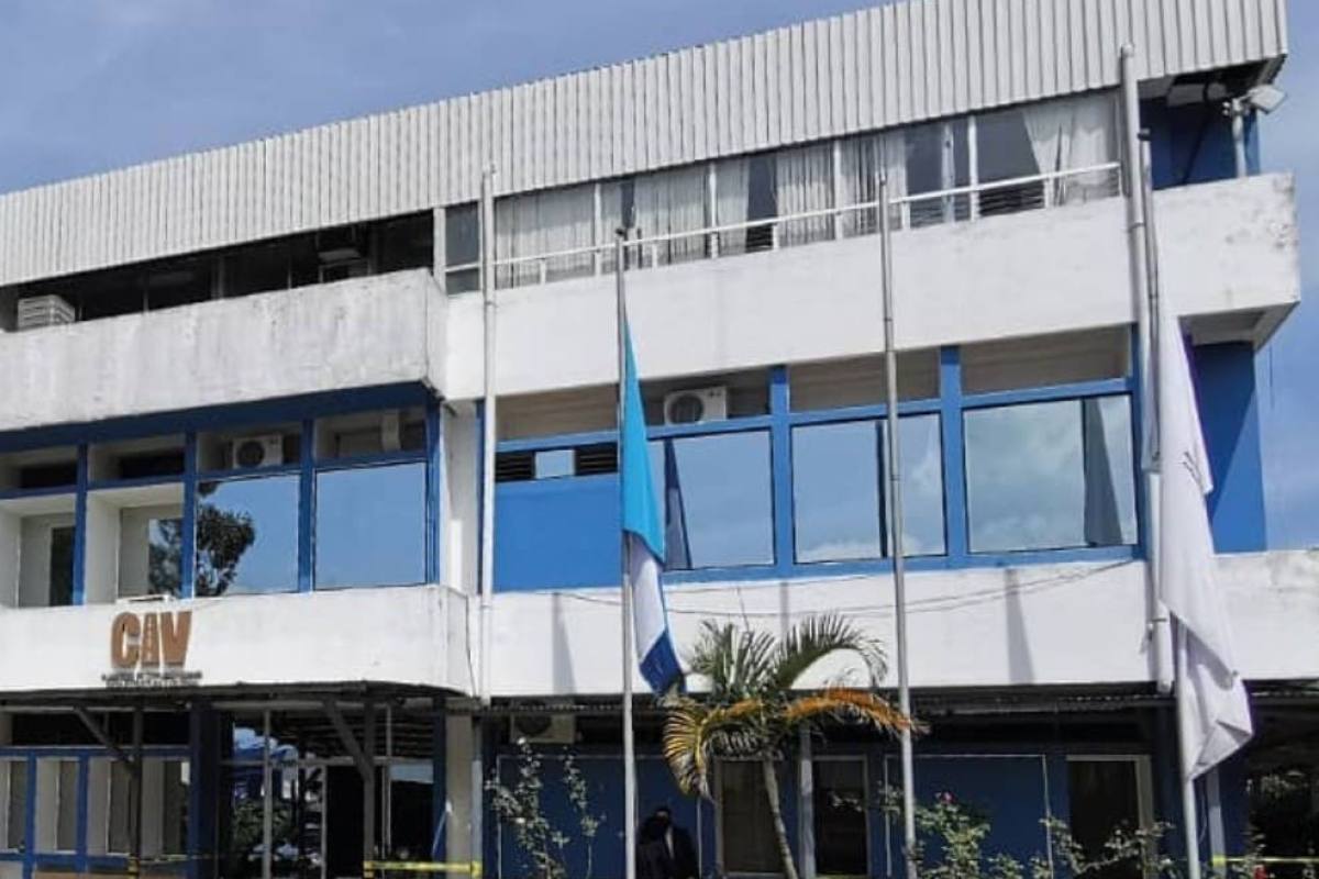 Anuncian remociones en el Ministerio de Comunicaciones