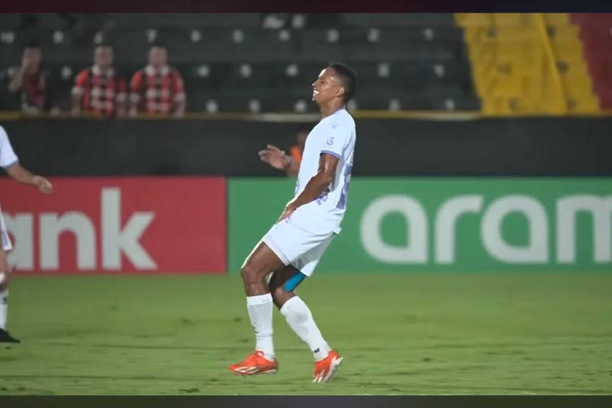 Primer reporte de la lesión de José Corena ante Alajuelense