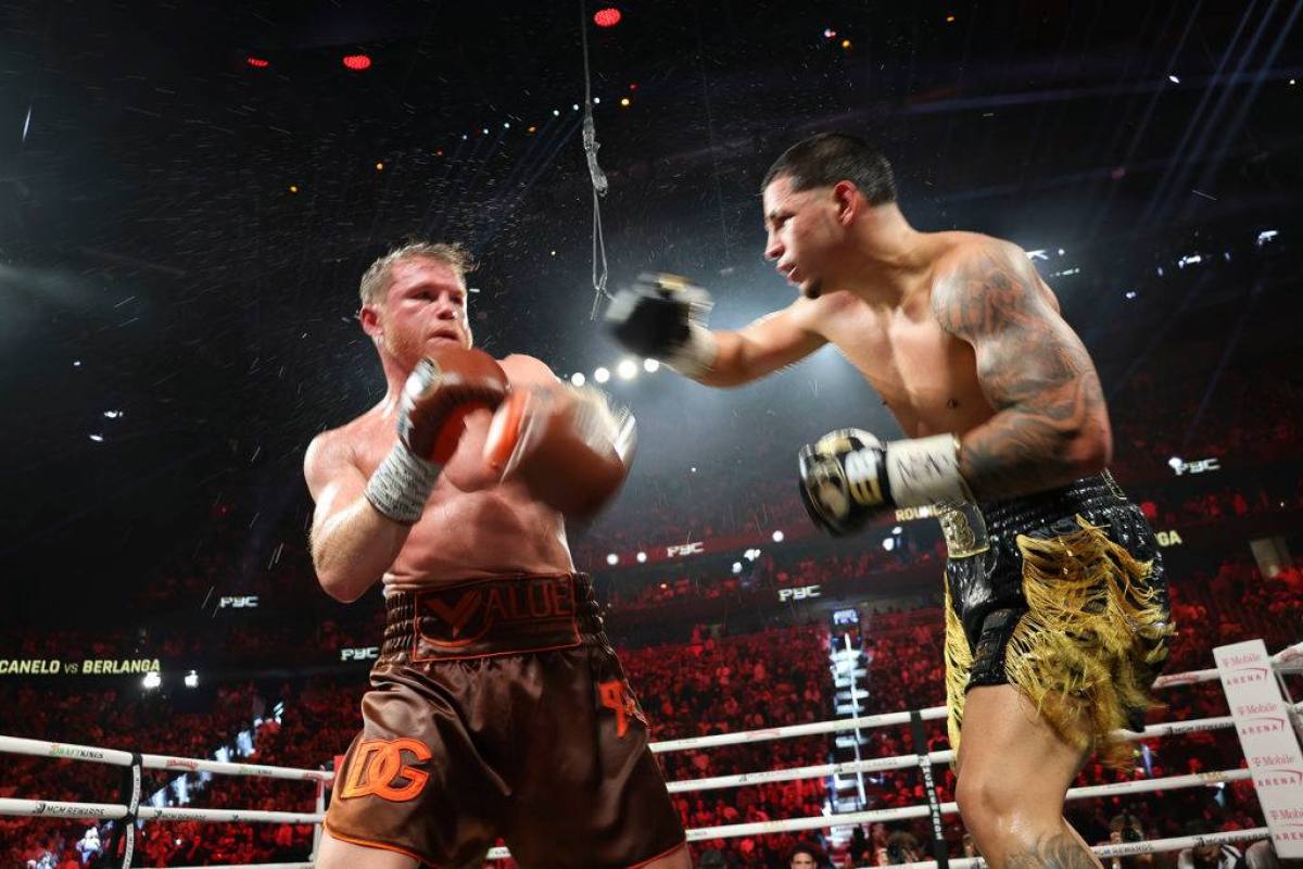 'Canelo' venció por decisión unánime a Berlanga