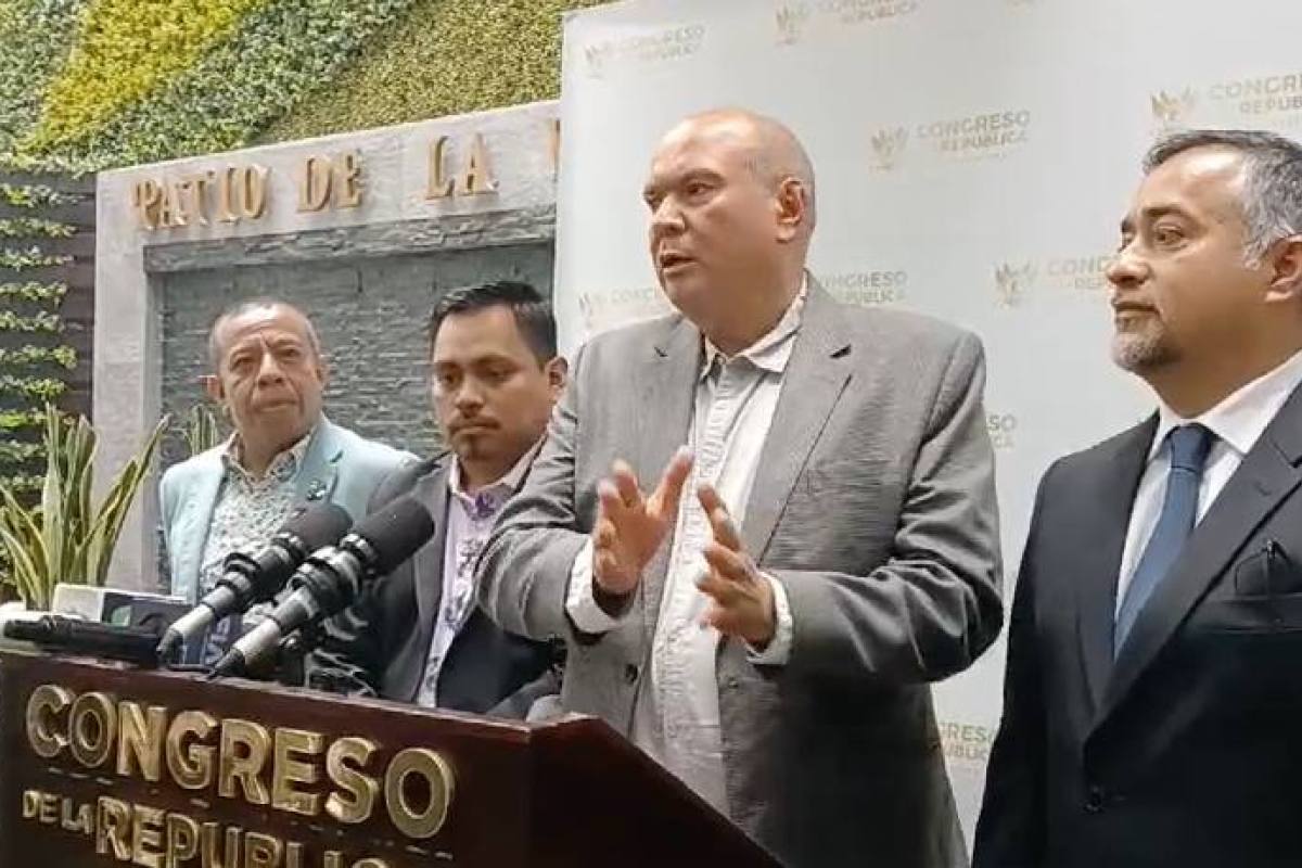 Partido VOS notifica separación de tres diputados
