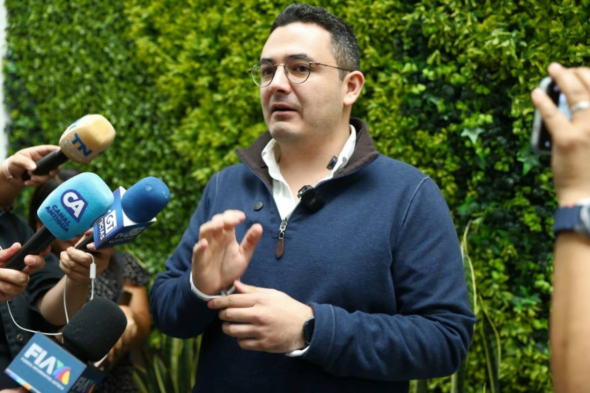 Diputado Samuel Pérez da detalles del accidente que sufrió