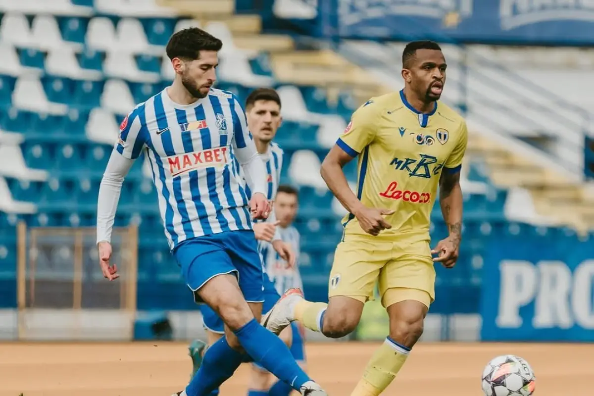 Samayoa y su club logran triunfo clave por la permanencia