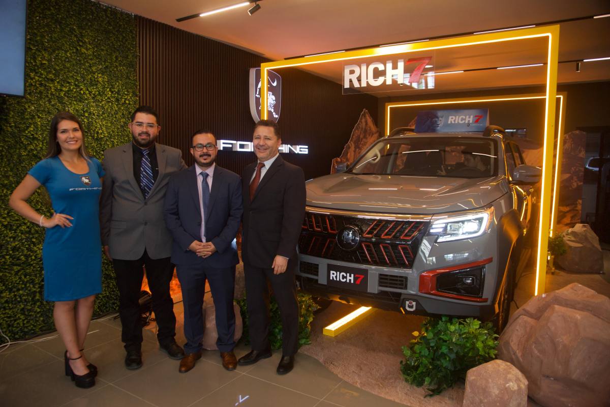Forthing presenta sus nuevas pickups Rich 6 y Rich 7