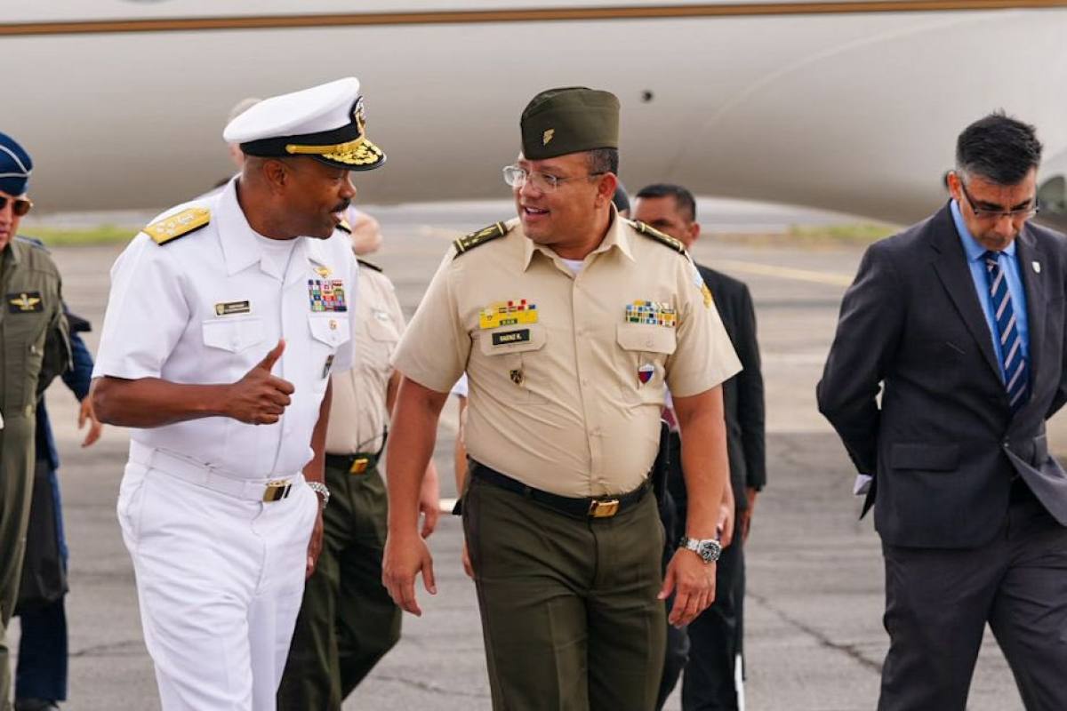 Comandante del Comando Sur de EE.UU. visita Guatemala