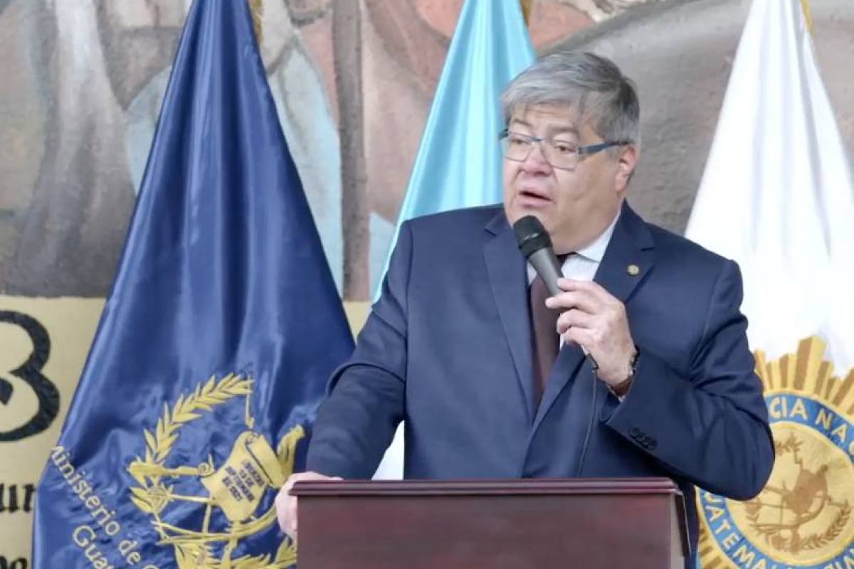 Diputados piden interpelar al ministro de Gobernación