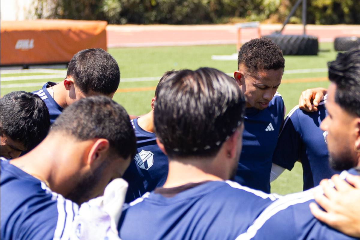 Comunicaciones viaja a Mictlán con un plantel mermado